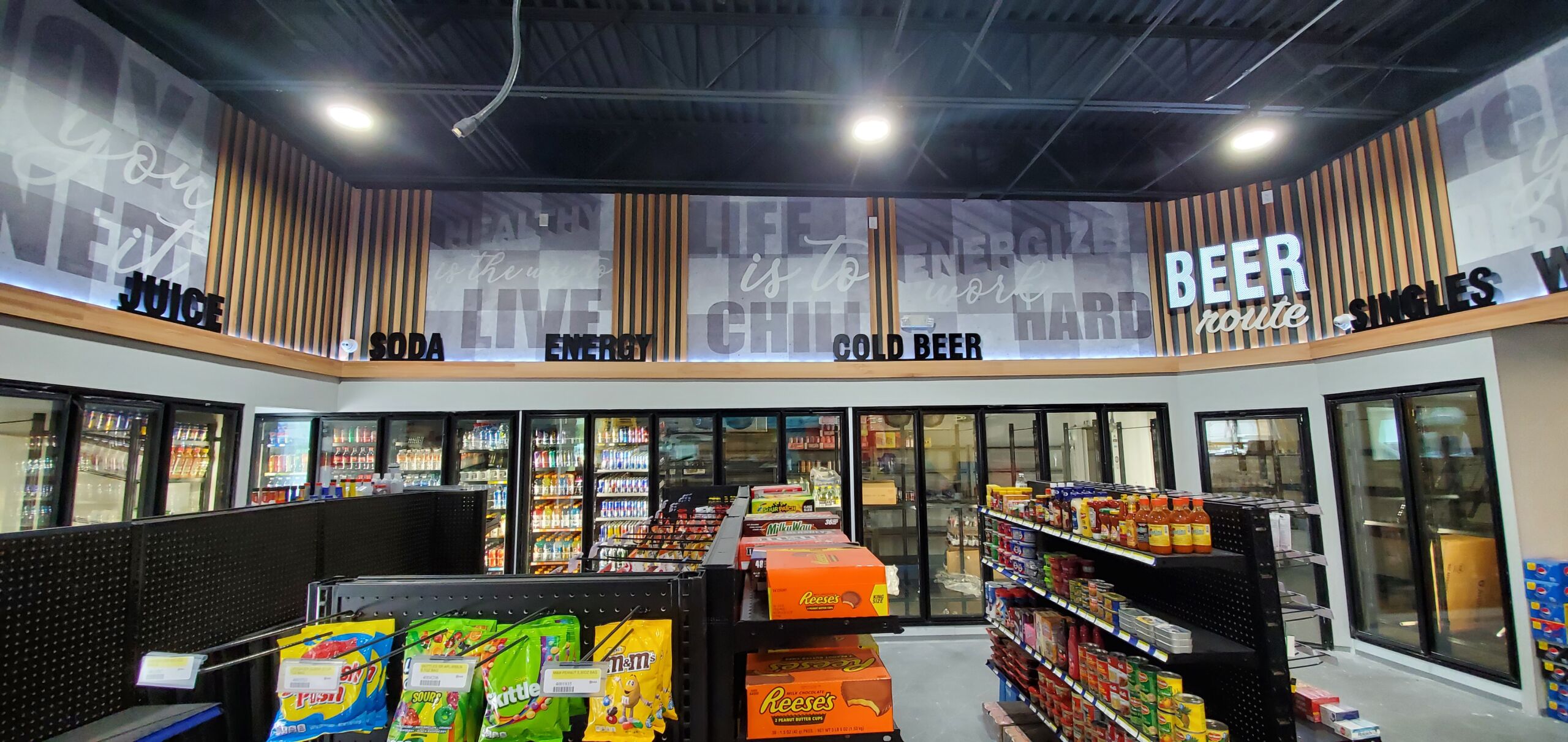 FoodBox Branding – Signlift